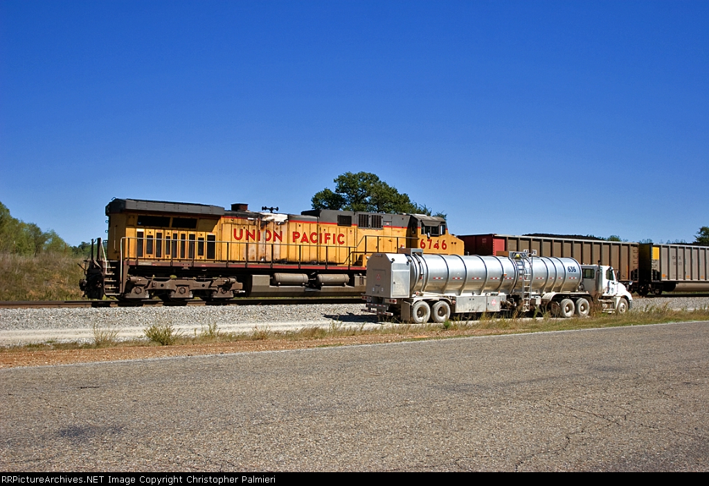 UP 6746 - Rear DPU on KCS 2C-KCWE-29